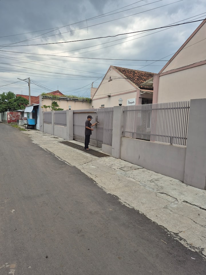 Disewakan Kost An Exclusive Nyaman  Untuk Kel Kcl - Tasikmalaya