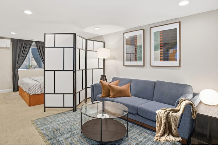 Kingfield Design Gem: Wfh Office + Spa Tub - Minneapolis, MN