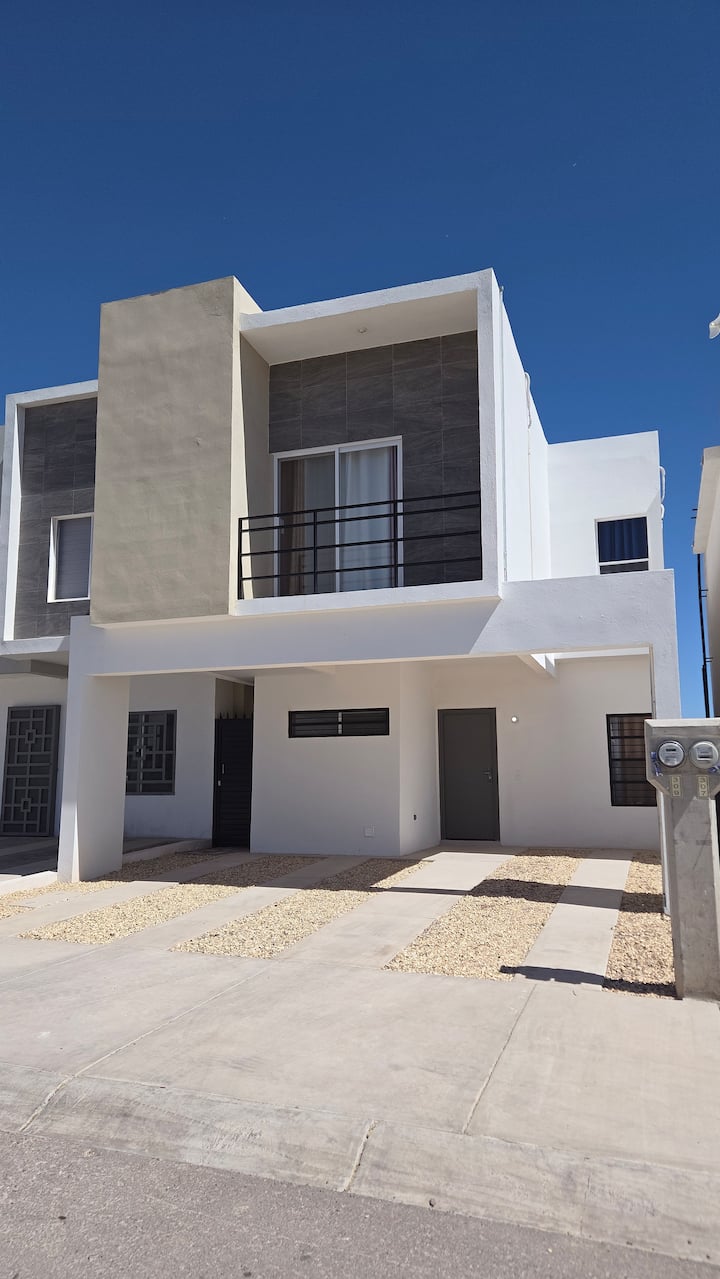 Casa En Chihuahua, Zona Romanza. - Chihuahua