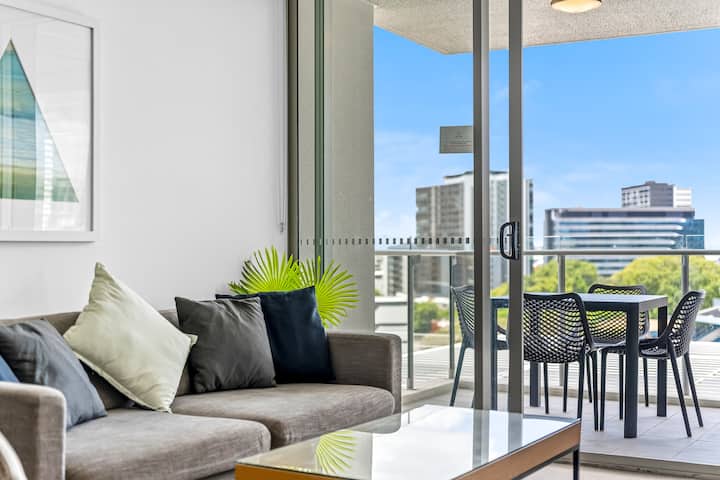 Belise - Executive 8th Floor Apt For 2! - Brisbane