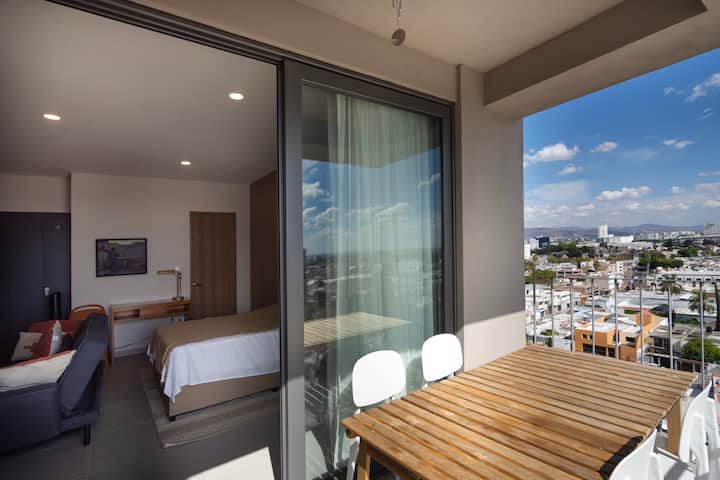 Loft En Bikia, Excelente Ubicación - Leon