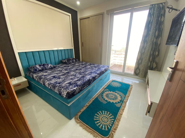 1bhk Radha Raman Kunj -900 Meters From Prem Mandir - Vrindavan