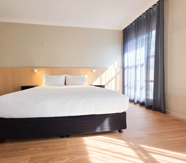 Gran Toro Suite (Kitchenette) - El Toro Motel - Liverpool