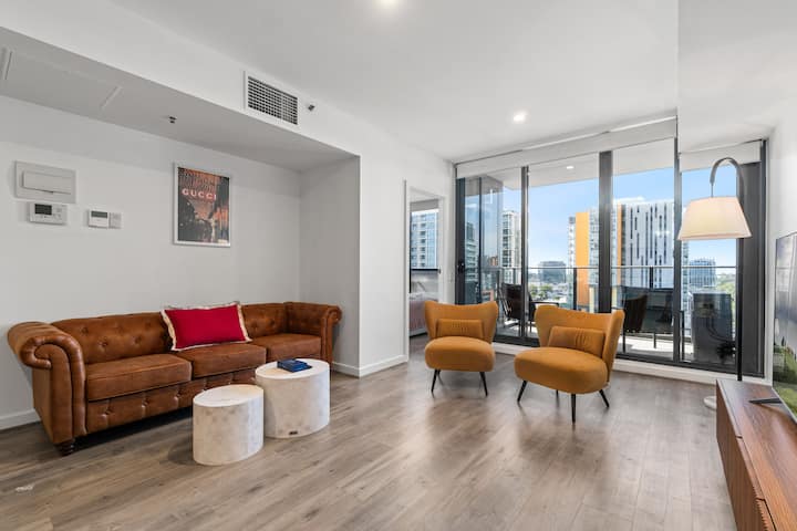 Prime 2br City Escape–walkable Cbd | Free Parking - Adelaide