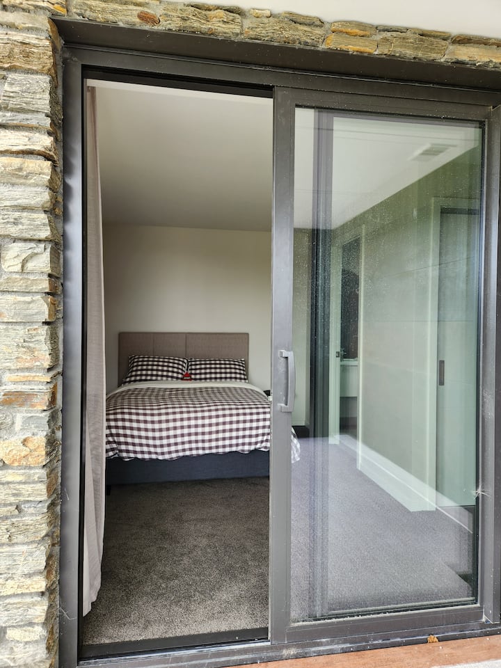 Grandview: Modern Room With Ensuite - Wanaka - Wanaka