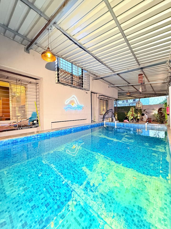 Hilltop Hideaway 4bhk Villa W/ Indoor Pool & Patio - Bombay
