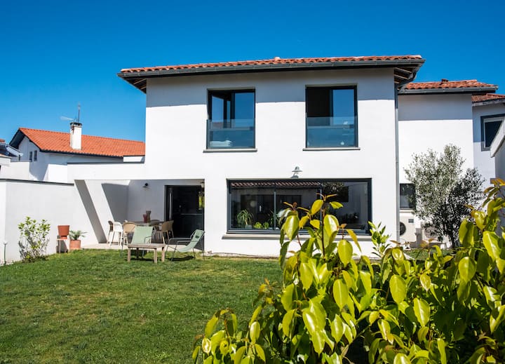 Maison Familiale - 5 Chbrs - Plage & Golf A 10 Min - Biarritz
