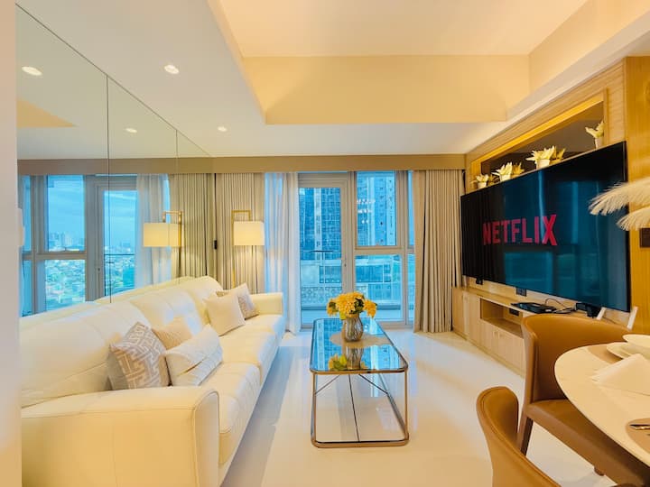 Luxury Hotel-like 2br In Uptown Bgc +Freeparking - Taguig