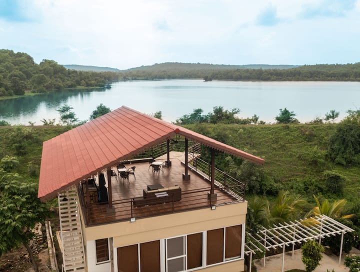 Private Lake View Villa
One Family At A Time - India