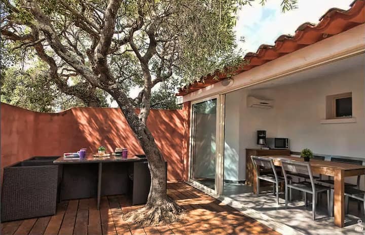 Maison Violette Piscine En Plein Maquis Corse - Figari