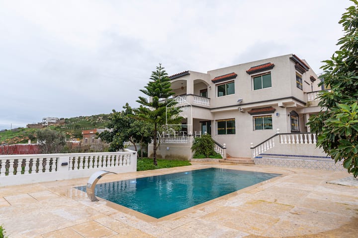 Villa 3 Chambres Avec Piscine Et Vue Sur La Mer - Tangier