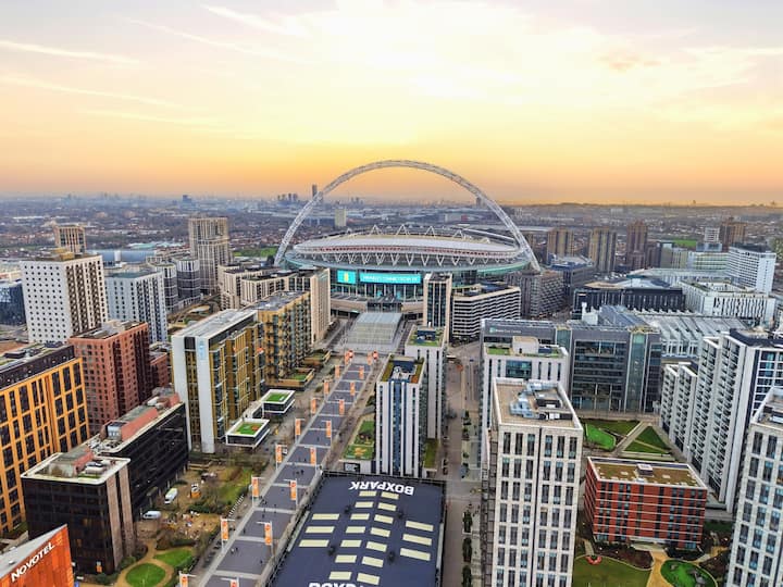 Luxury 2br Wembley Penthouse|stadium|3 Balconies| - 哈羅