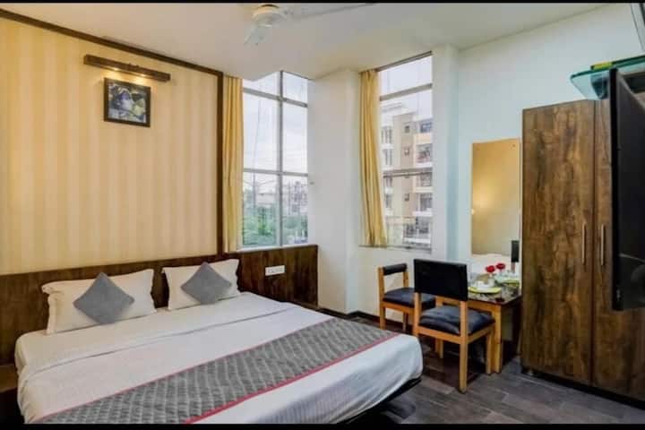Deluxe Room - Kanpur