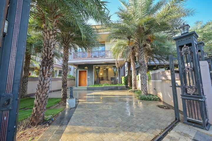 Golden Sapphire Premium 5bhk Villa In Lonavala - Lonavla