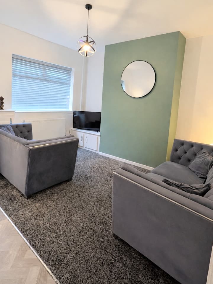 Gower Street Stay - Comfy And Clean - Leigh Sports Village