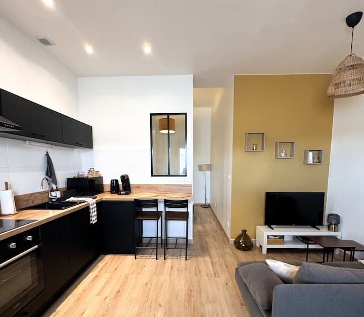 Charmant Studio Avec Terrasse, Proche Plage, Calme - Plage Portiragnes