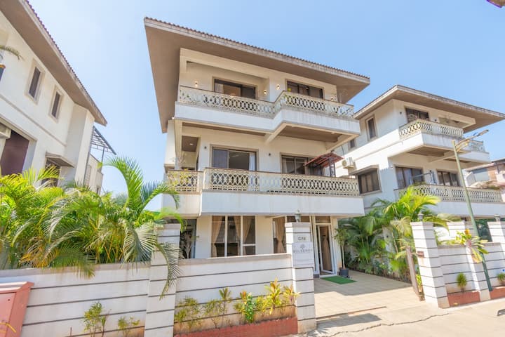 Lonavala Best Banglow With Pool Table And Lift - Lonavla
