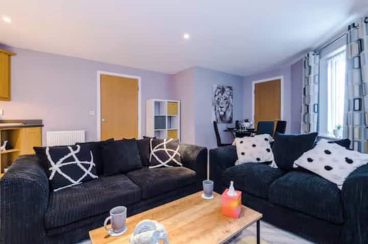 Cosy 2br Home In Warrington | Free Parking & Wi-fi - Warrington