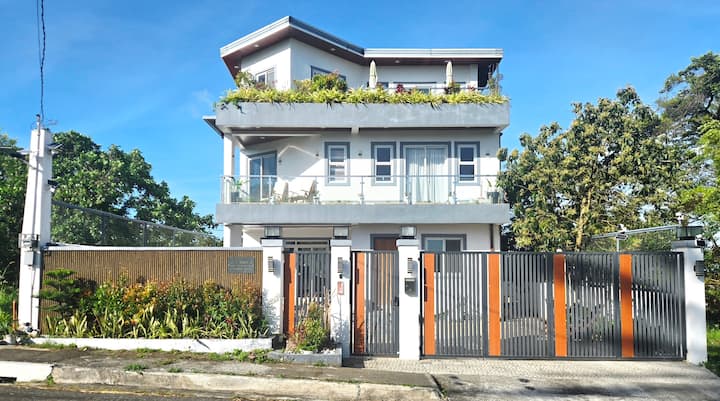 The Garden Place @ Tagaytay, Cavite - Alfonso
