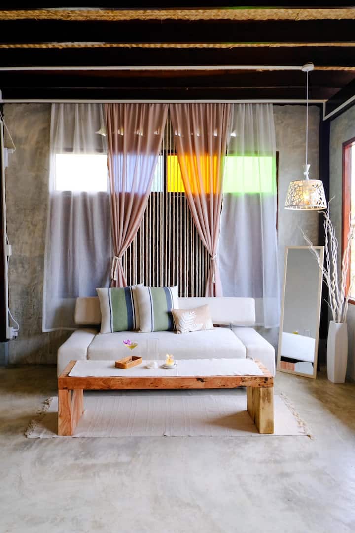 บ้านพักใจกลางเมือง สะดวกสบาย แนวมินิมอล+ลักชัวร์ - Buri Ram