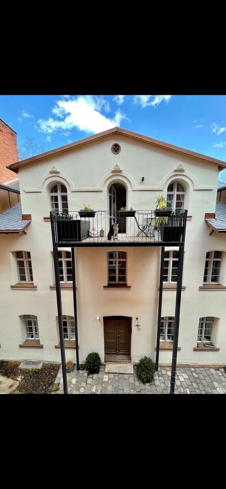 Wohnung In Charmanten Denkmalgeschützem Haus - Nürnberg
