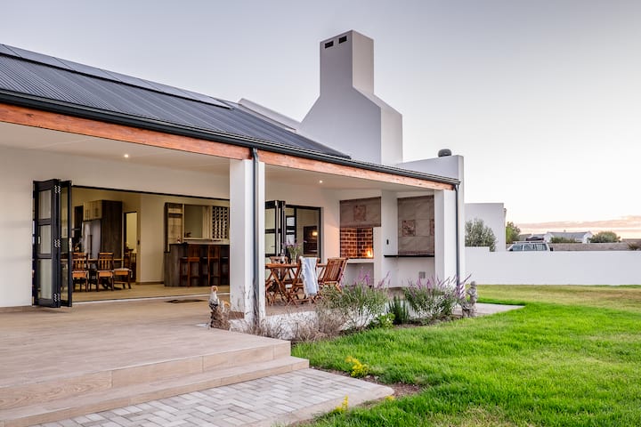 Sea Spray Self -Catering - Saint Helena Bay