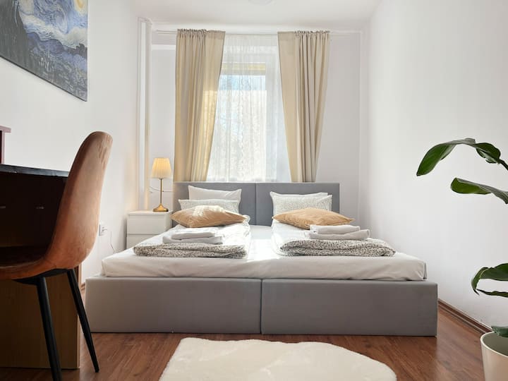 Apartment For 7 Guests In The City Of Cracow - Krakova
