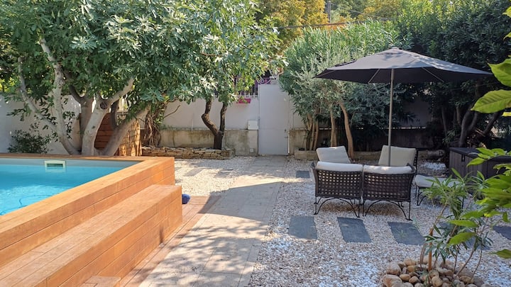 Soleil Provençal - Avec Piscine Privée - ibis Avignon Centre Gare