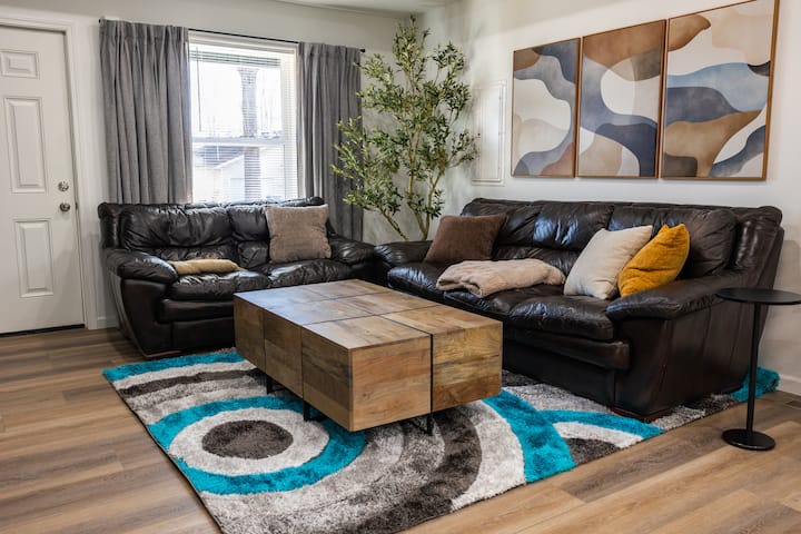 Cozy Oak Stay 5 Min From Downtown Sgf - Springfield, MO