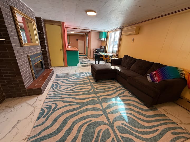Funky Lakefront Stay With Sauna! - Marquette, MI