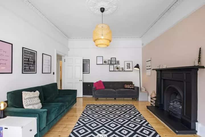 Stylish, Cosy And Central Home For Up To 6 People - Dunfermline