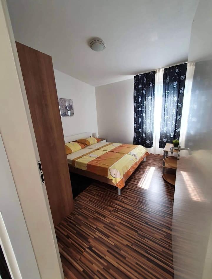 Two-bedroom Apartment With Sea View - Vir