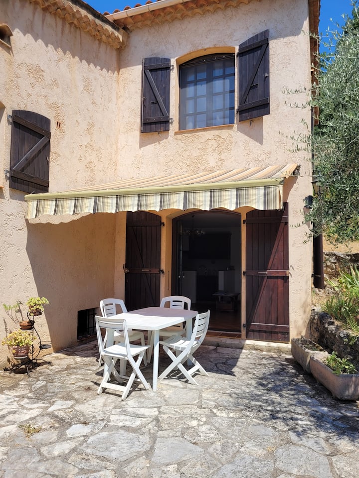 Aspremont - Studio Indépendant Dans Villa - Carros