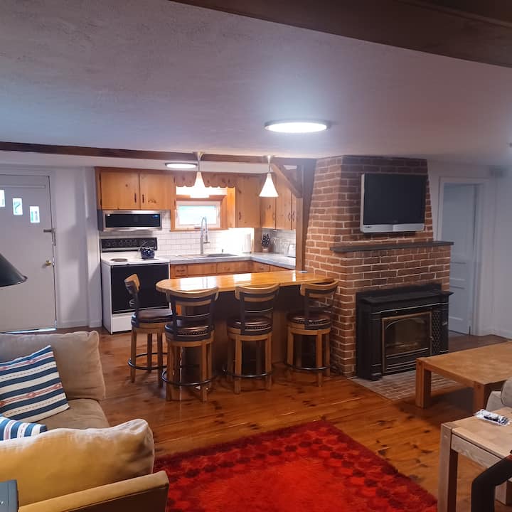 Cozy And Spacious 3 Br House/cabin @ Baboosic Lake - Litchfield, NH