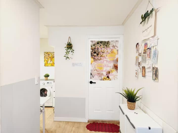 3룸한팀집전체사용/경복궁역근처/버스정류장1분/가족,친구,bts - Myeong-dong