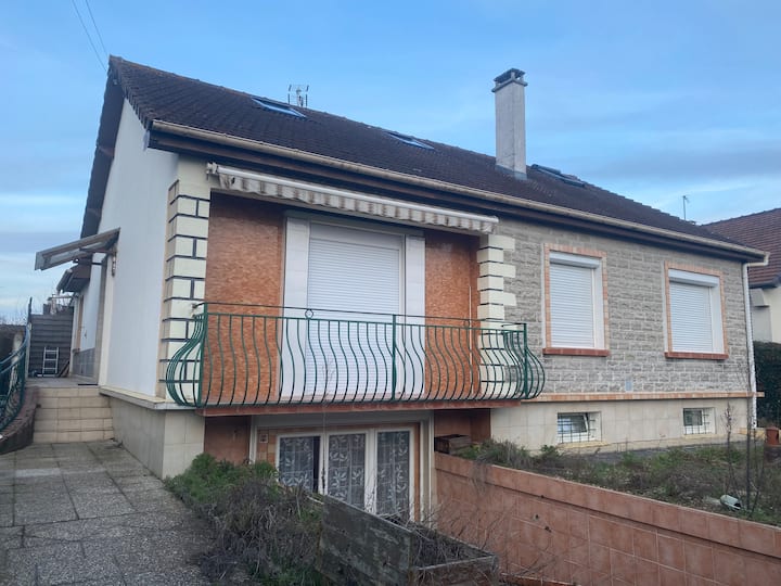 Maison Familiale Et Moderne. - Beauvais