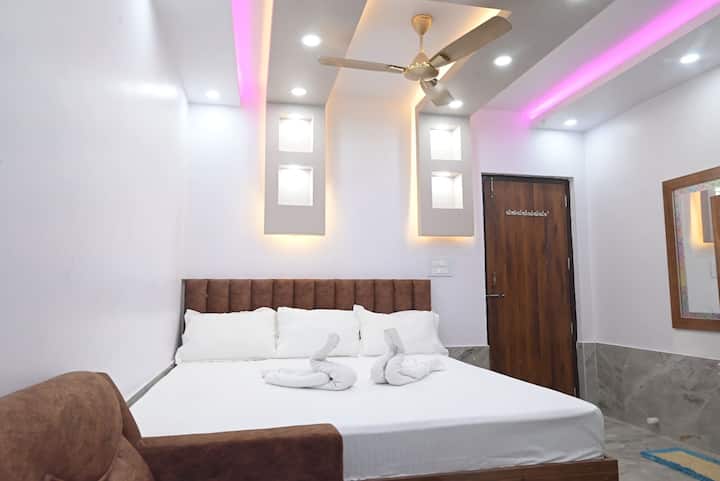 Mayapur Palace Is It Safe And Family-friendly. - Mayapur