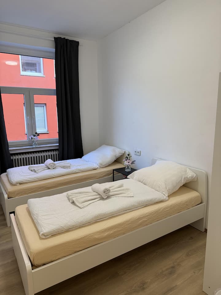 Private Double Room In Cologne City Center - ケルン