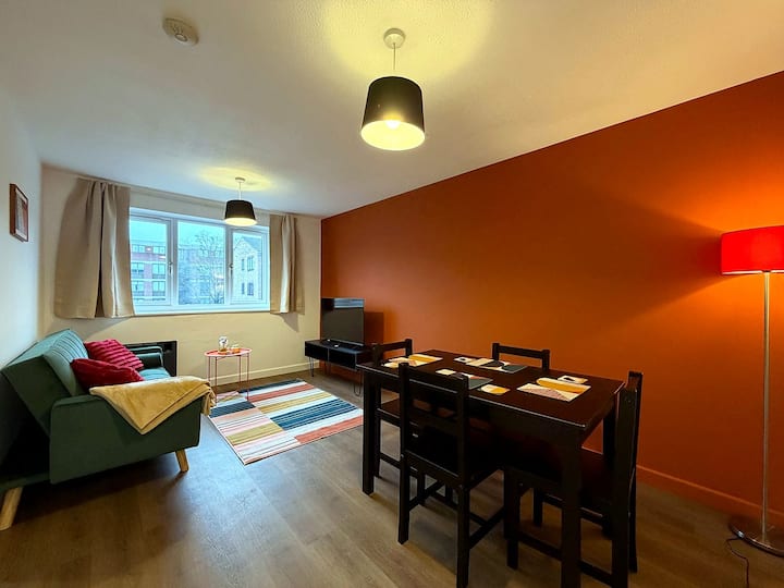 The Cosy 1br East London Getaway, Great Transport - Ilford