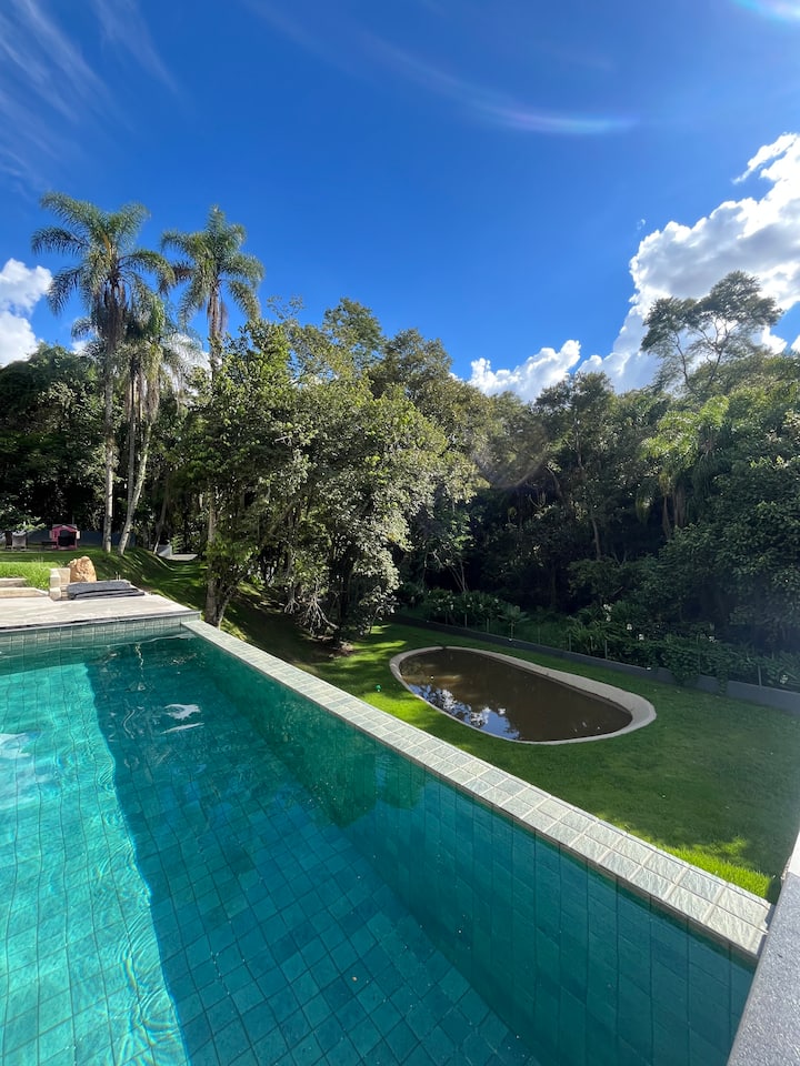 Refúgio Com Piscina Em Condomínio Fechado - Araçariguama