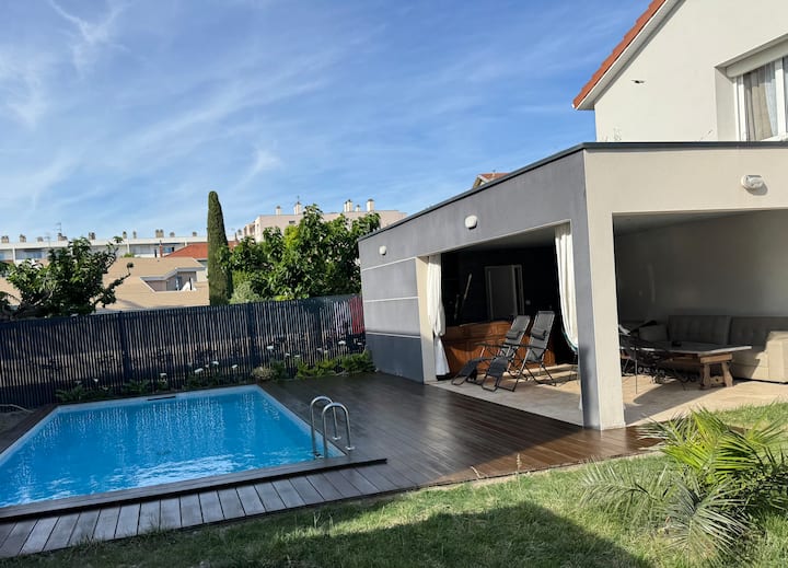 Maison T4 Avec Piscine Et Parking Privé En Cour - Bourg-lès-Valence