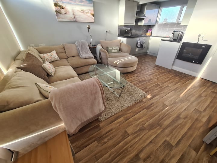 Quiet Coastal Chalet | Sleeps 5 | Dogs Welcome - Camber Sands