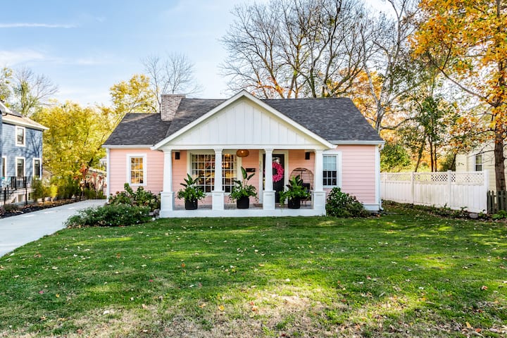 Little Pink House (For You And Me)! - Zionsville, IN
