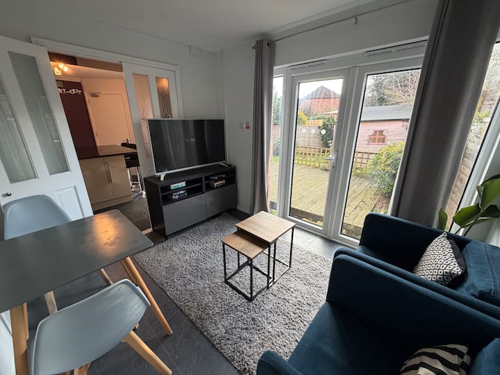 Spacious 5-bed Home For Families & Contractors - Milton Keynes