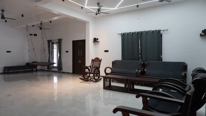 Sangam Meadows 
Where Nature Meets Luxury - Dharapuram