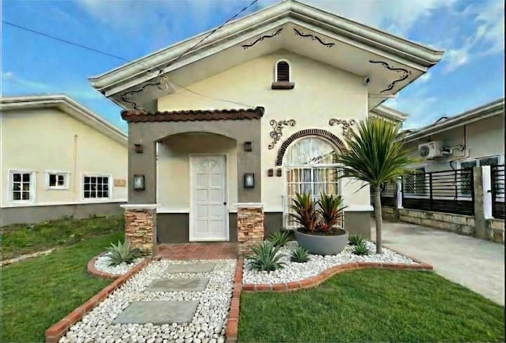 Beachside Cozy House Staycation Panglao Bohol - Panglao