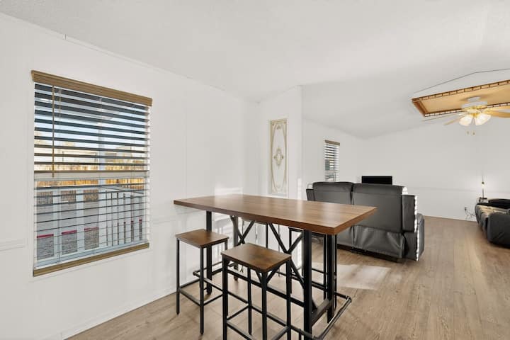 *New*3/2home-near Balloon Fiesta-restaurants-shops - New Mexico