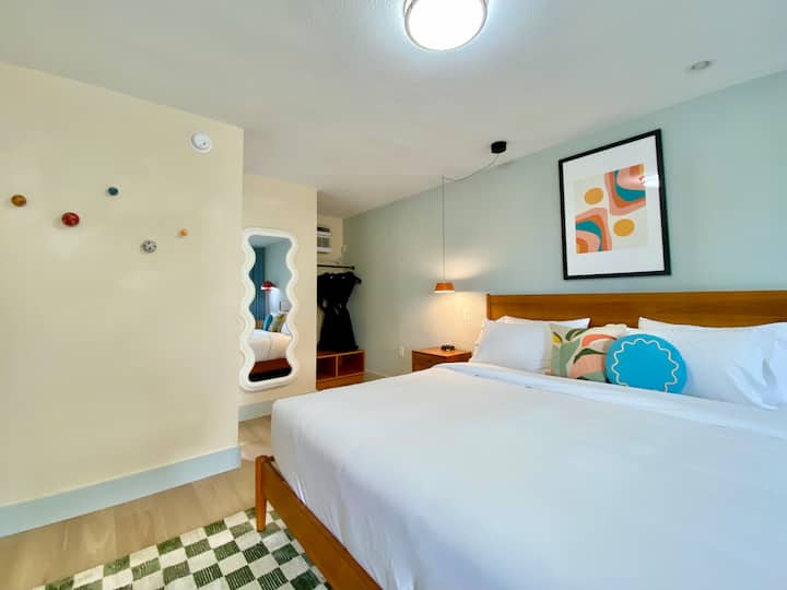 Gainesville Lodge - Gainesville, FL