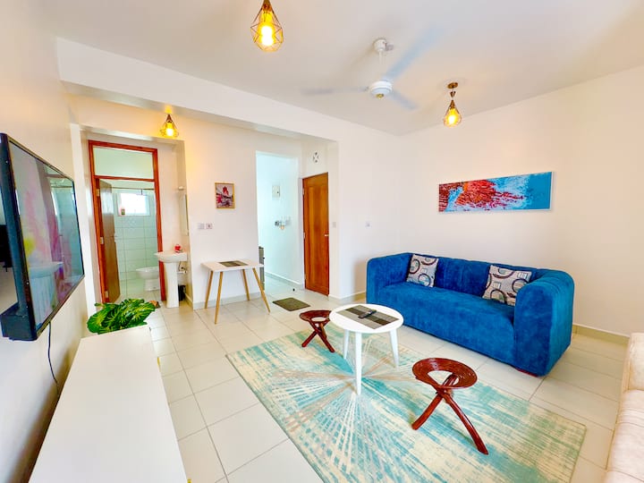 2br Apt| Pool | Gym | Hot Shower| Central Msa - Mombasa
