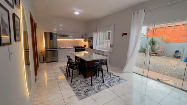 Casa Familiar Espaçosa - Barra Velha